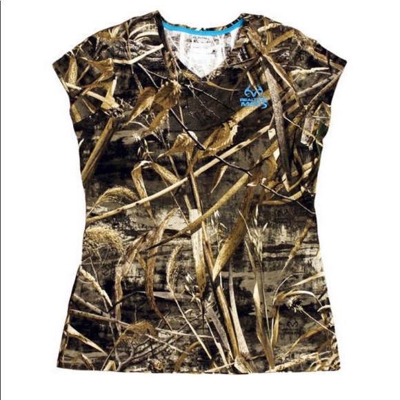 Realtree | Tops | Brand New Realtree V Neck Logo Tshirt | Poshmark